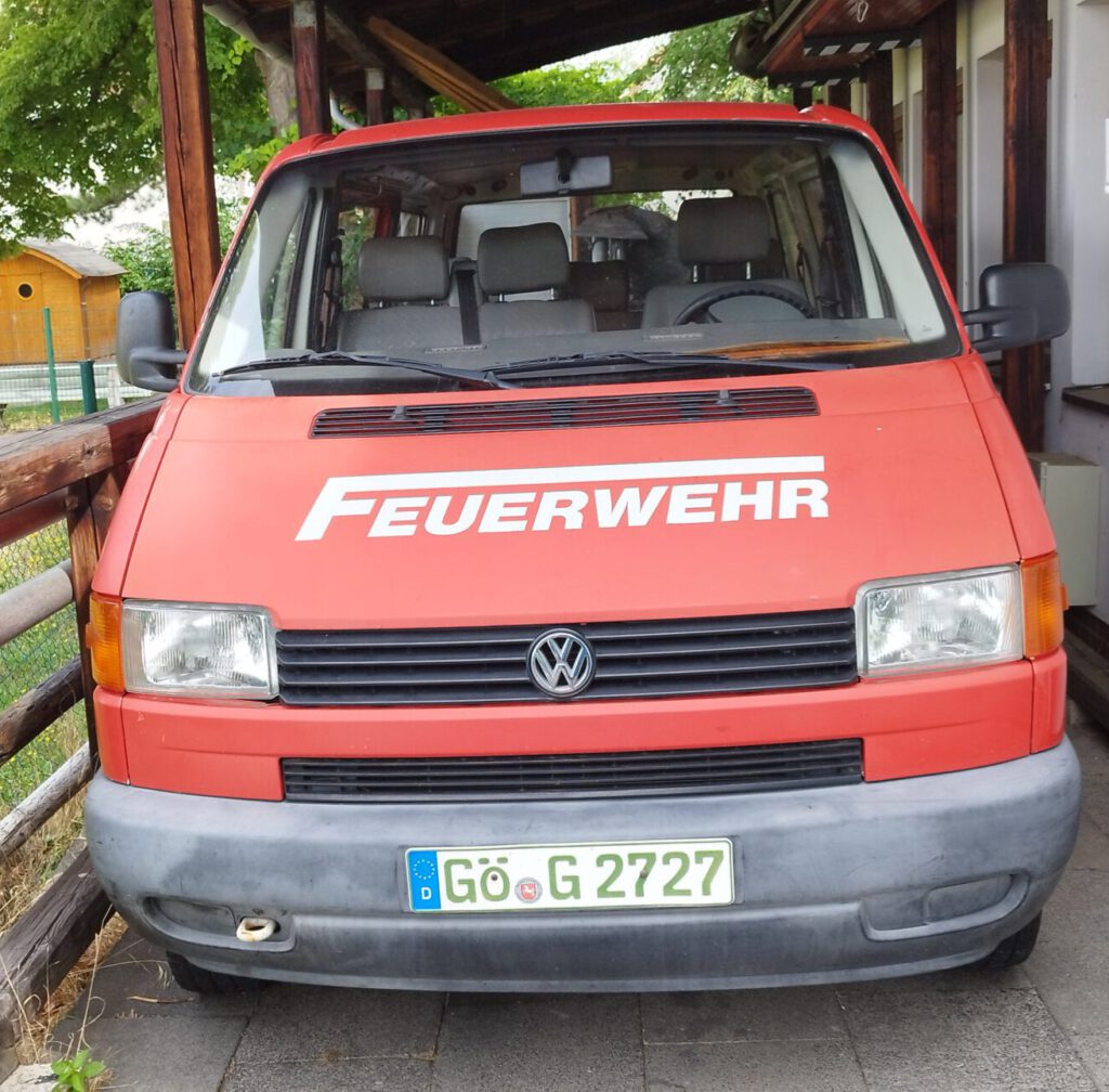 "Time to say goodbye" - Neuer MTW bei der OF Grone offiziell übergeben ...